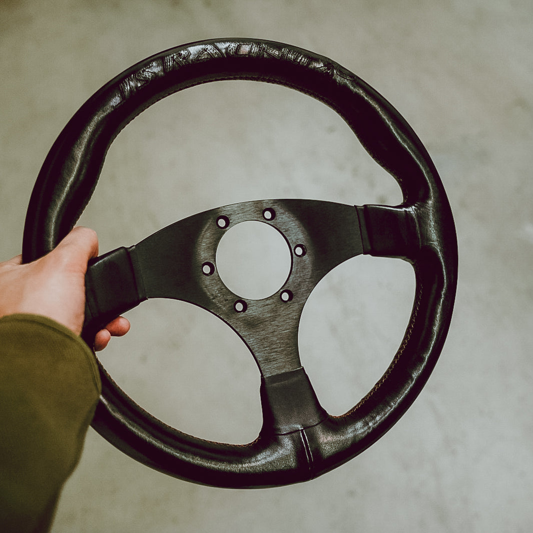 J'S RACING 325MM STEERING WHEEL – Renegade Motorsports